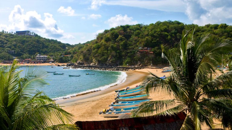 👉 Best Beaches in Oaxaca - Traveling By